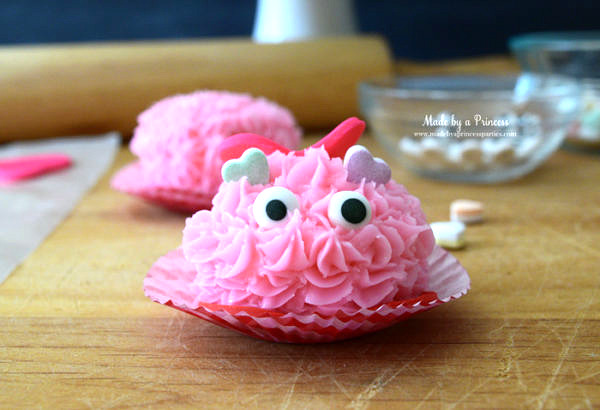 Mini Lovebug Cupcakes Tutorial